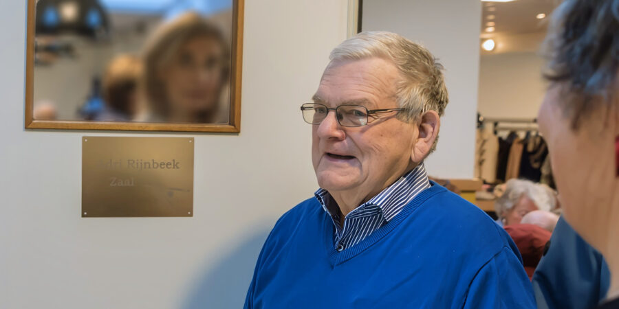 Zaal de Springbok vernoemd naar vrijwilliger Adri Rijnbeek | RTV Ronde ...